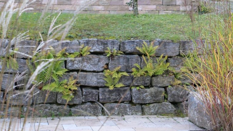 Mauersteine aus Naturstein in Ihrer Gartengestaltung - Traumhaft schön!